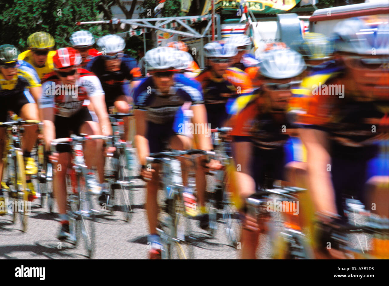 Cycle racers hi-res stock photography and images - Alamy