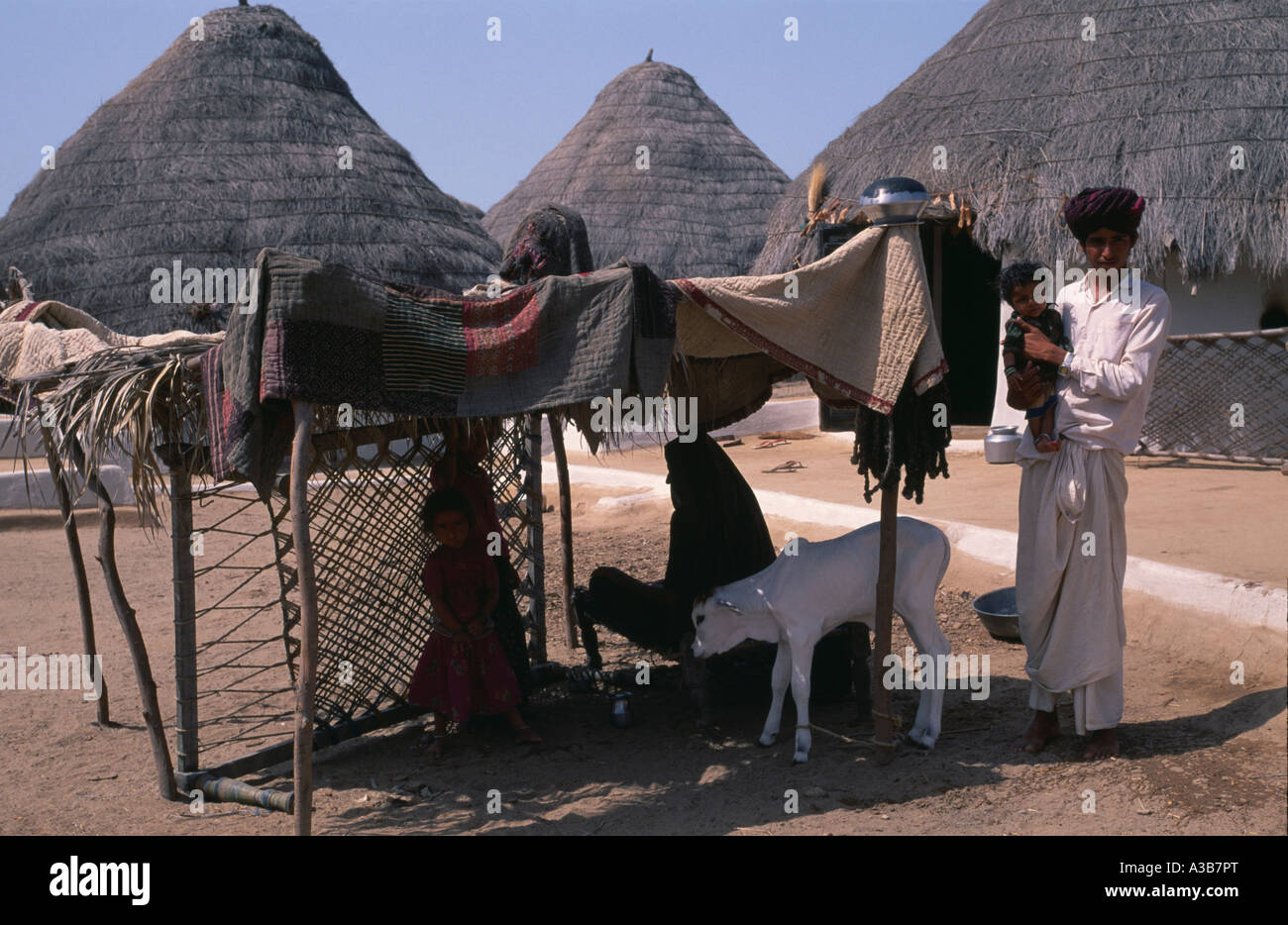 INDIA South Asia Gujarat Kutch Tunda Wali Wadh Desert village Family ...