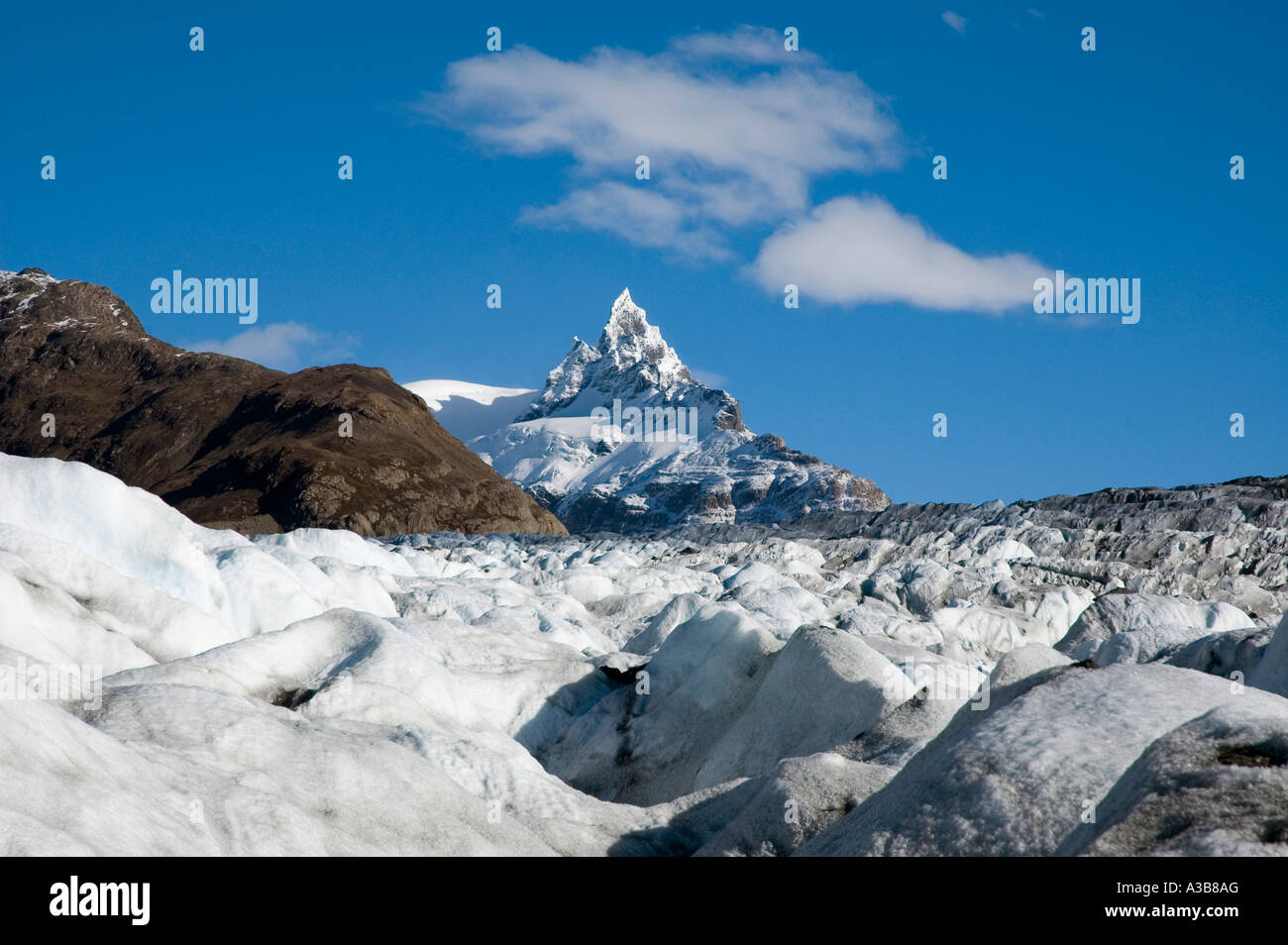 Chico latino latino hi-res stock photography and images - Alamy