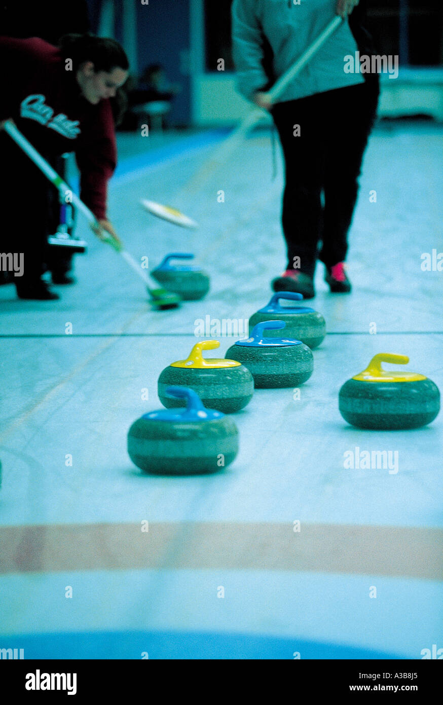 Olympic curling man hi-res stock photography and images - Alamy