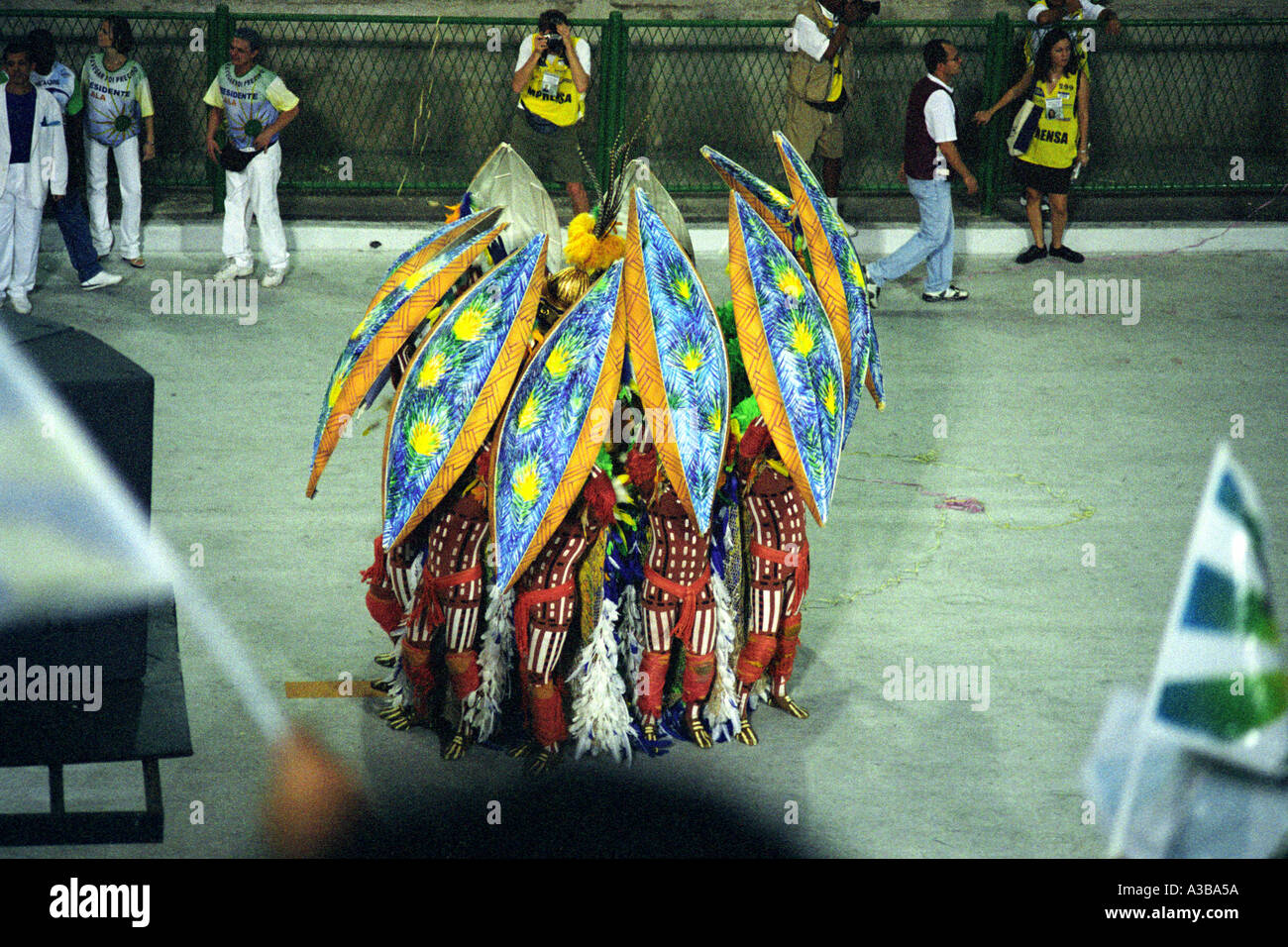 Dancing men in the Rio carnival Brazil Stock Photo - Alamy