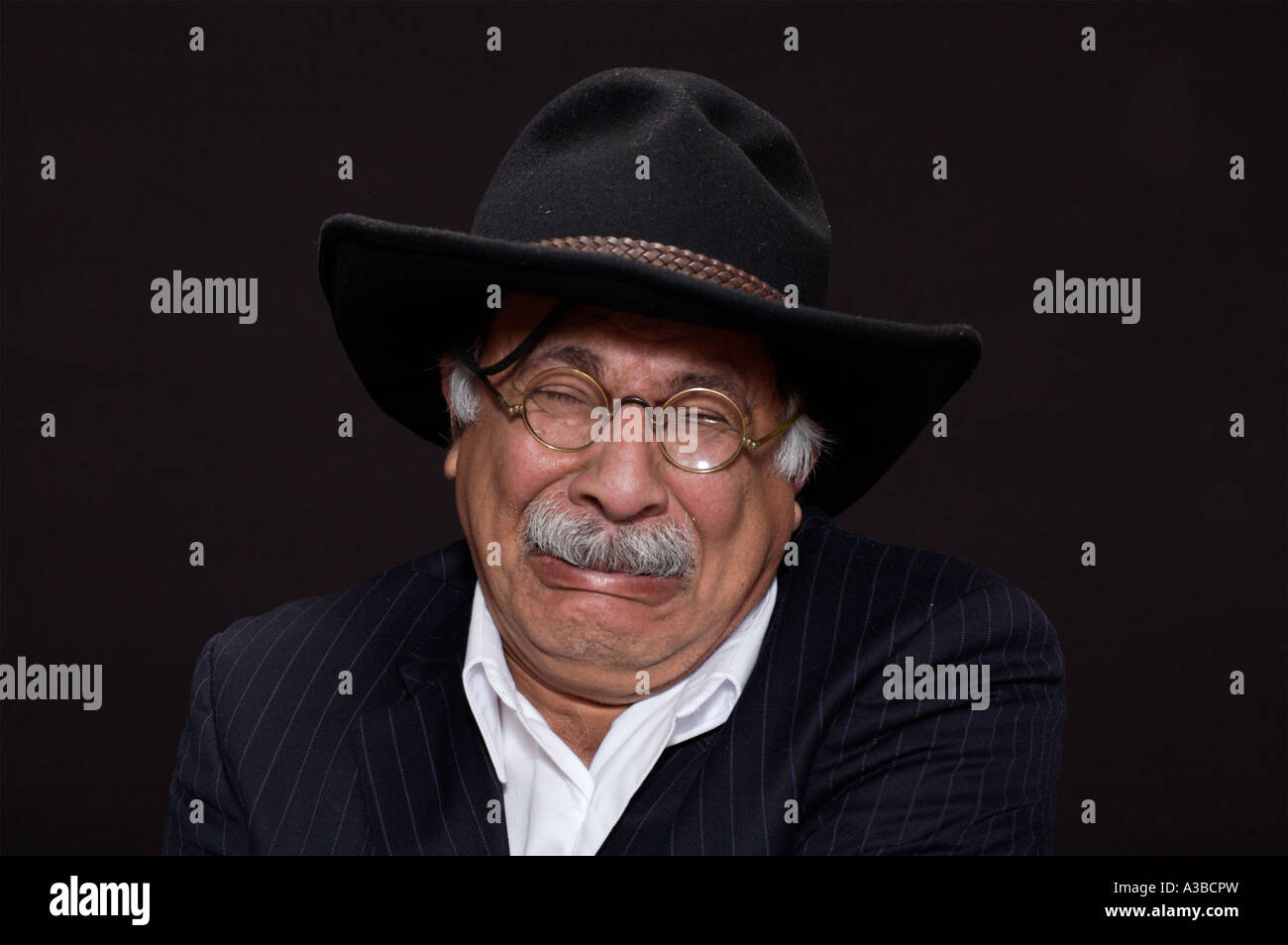 Man middel aged hat hi-res stock photography and images - Alamy