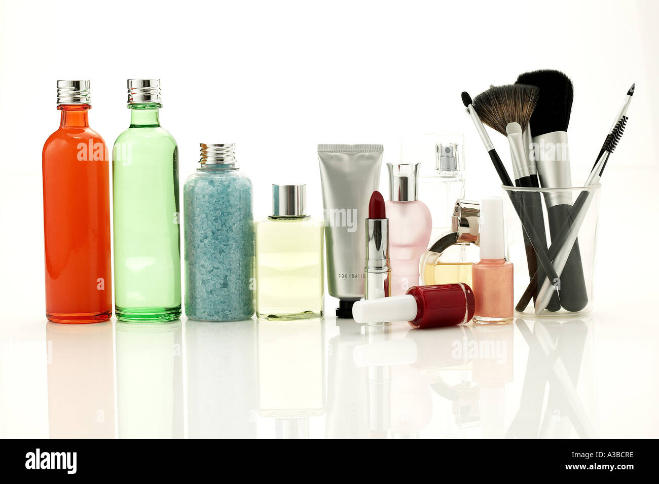 Cosmetic items hi-res stock photography and images - Alamy