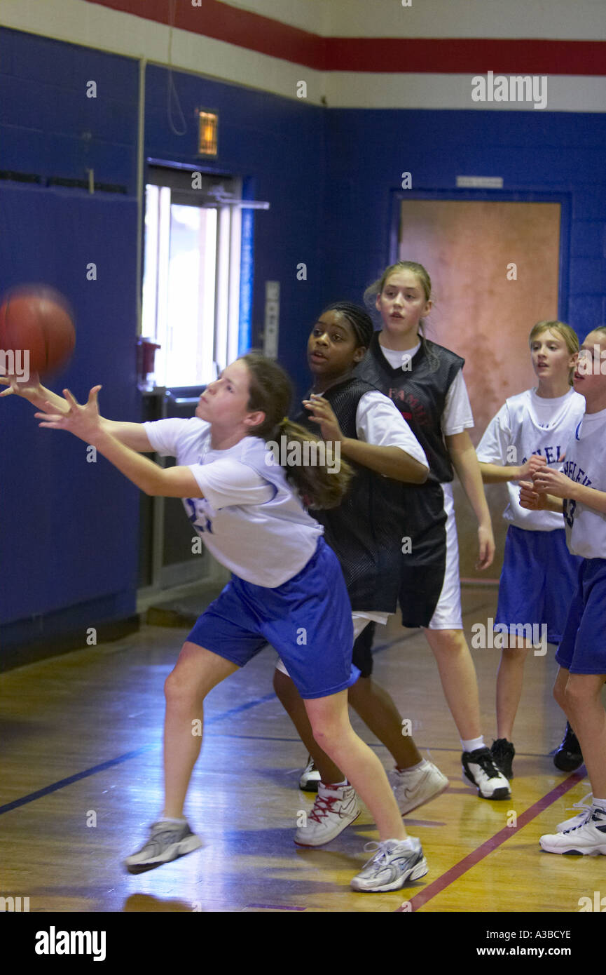 Basketball female girls womens hi-res stock photography and images - Alamy