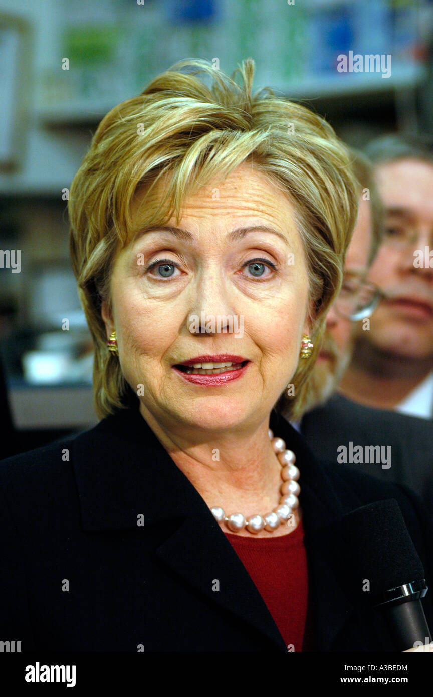 NY Senator and Democratic Presidential Candidate Hillary Rodham Clinton ...