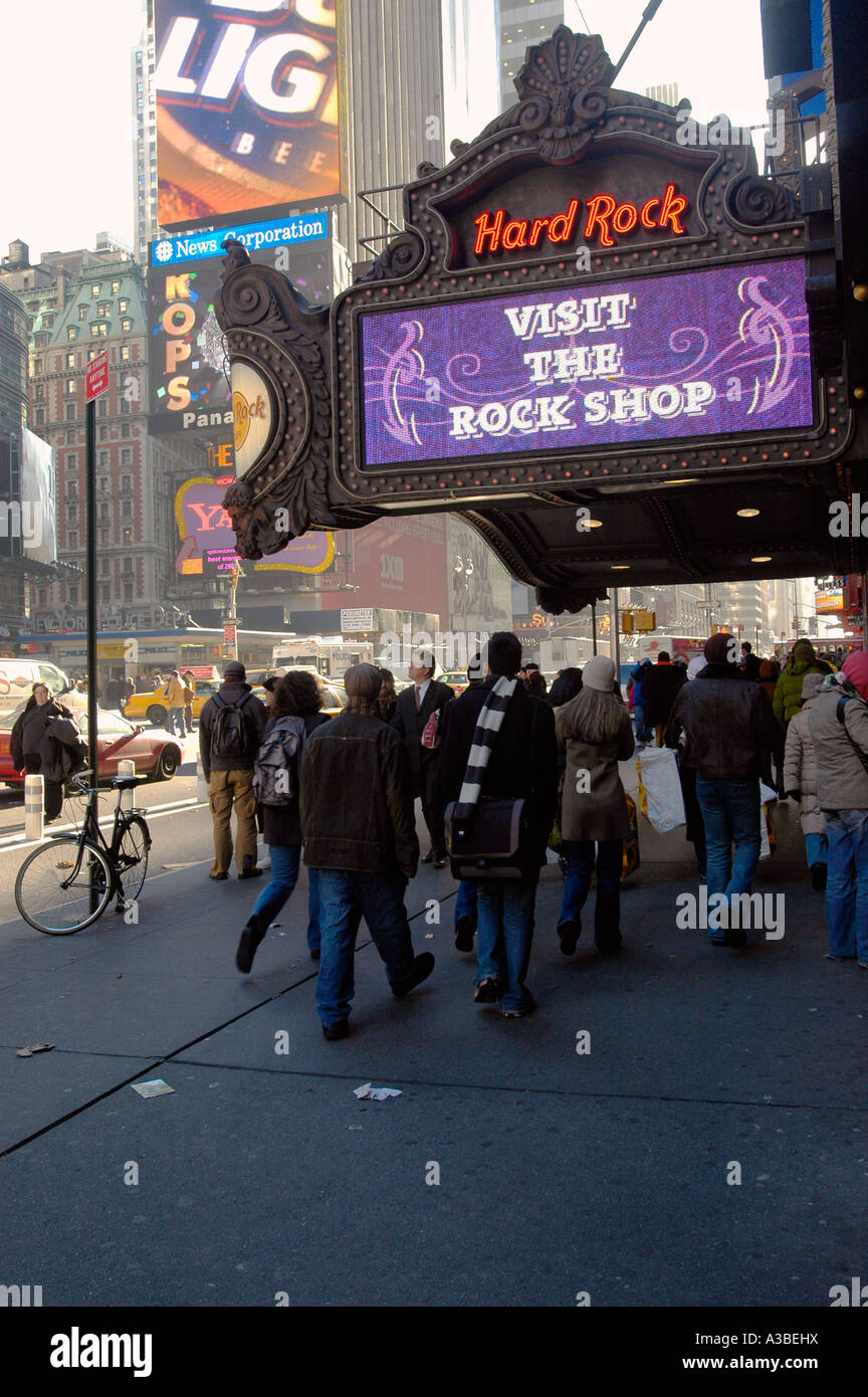 Hard rock cafe marquee in times square hi-res stock photography and ...