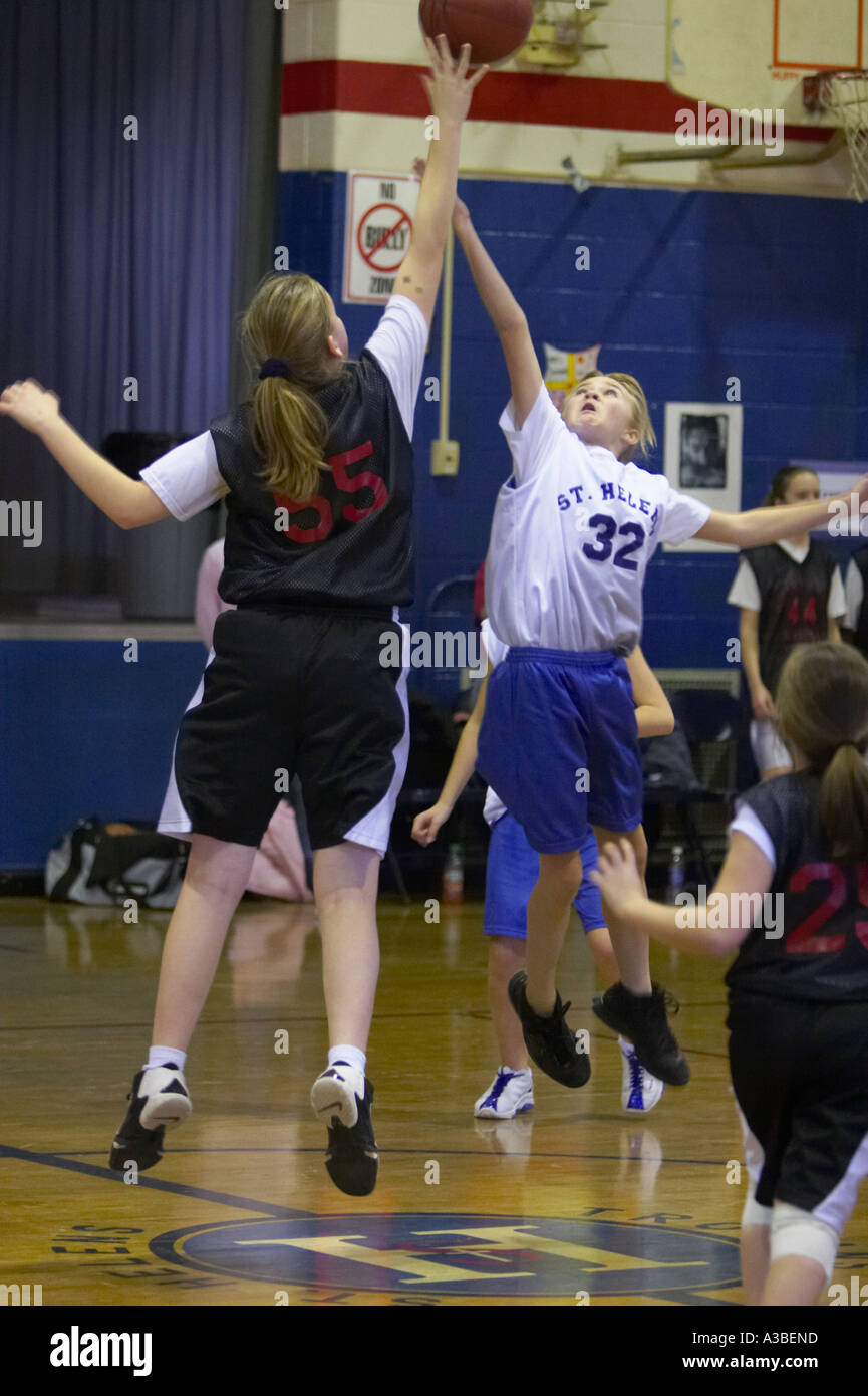 Junior high school girl jumping hi-res stock photography and images - Alamy