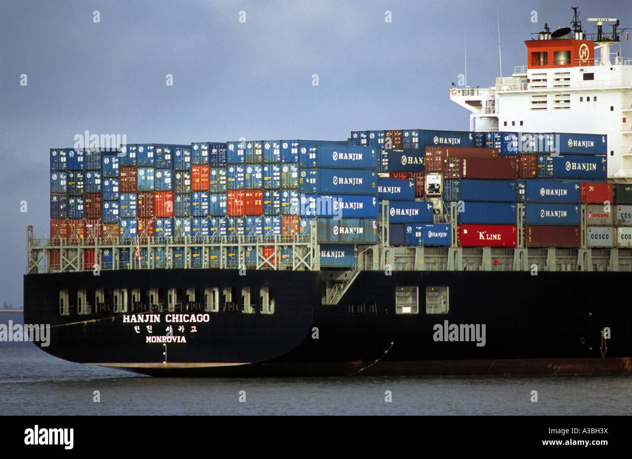 Hanjin Chicago container ship at the port of Felixstowe, Suffolk, UK ...