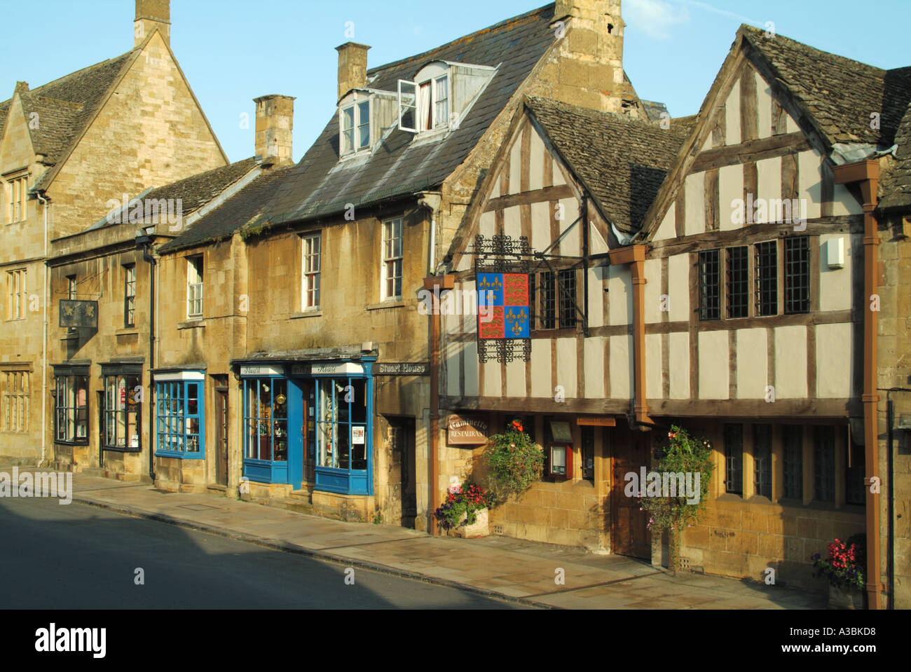 Chipping Camden typical High Street properties Stock Photo - Alamy