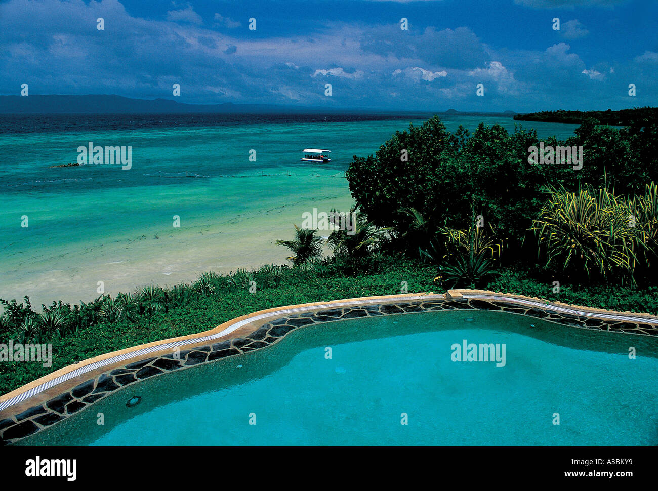 Large sea pool hi-res stock photography and images - Alamy