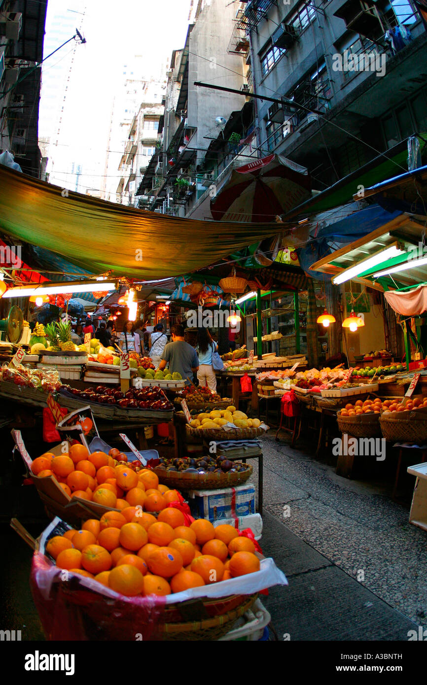 Hong Kong fresh food market Stock Photo - Alamy