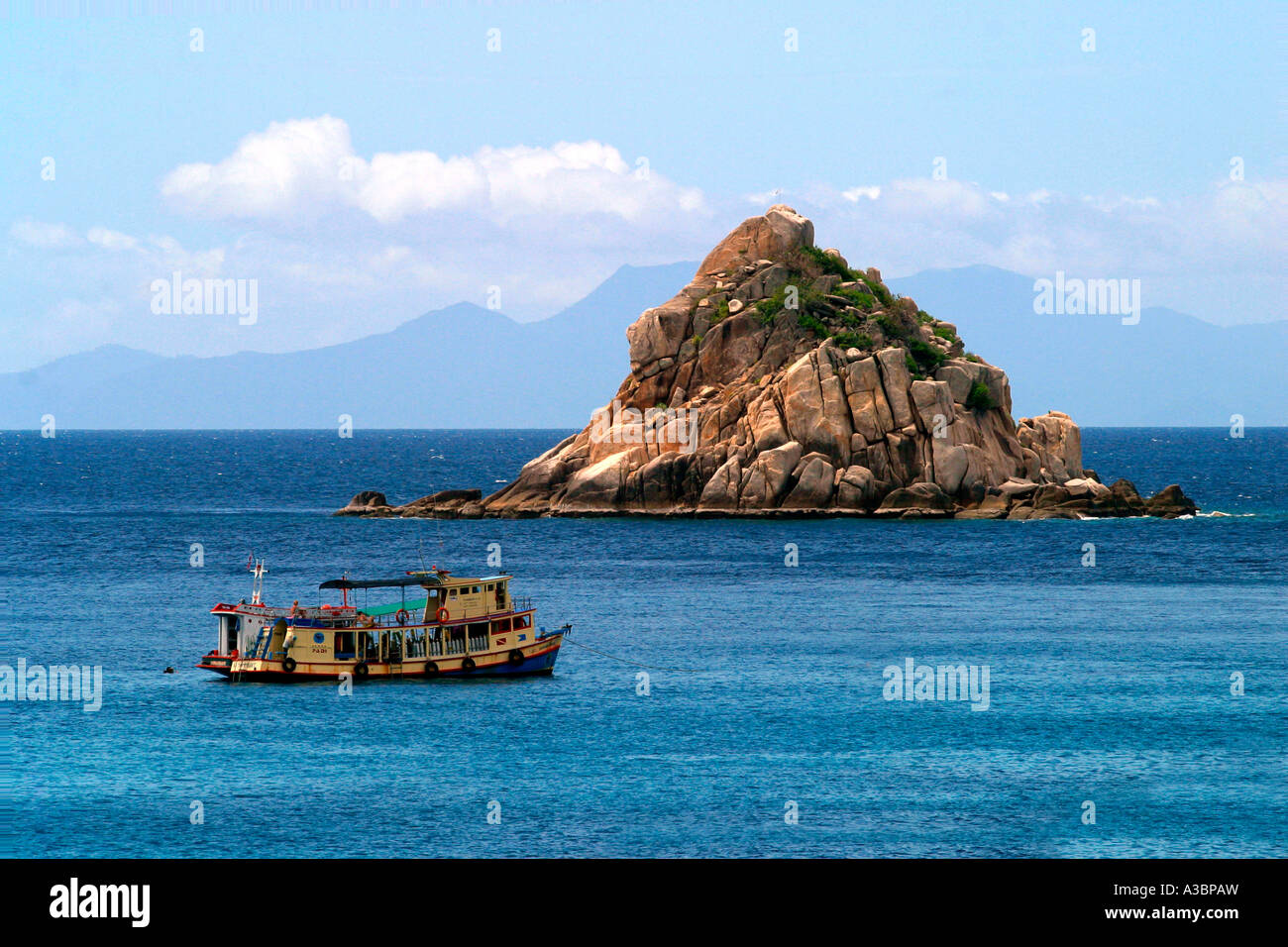 Koh tao boat tour hi-res stock photography and images - Alamy
