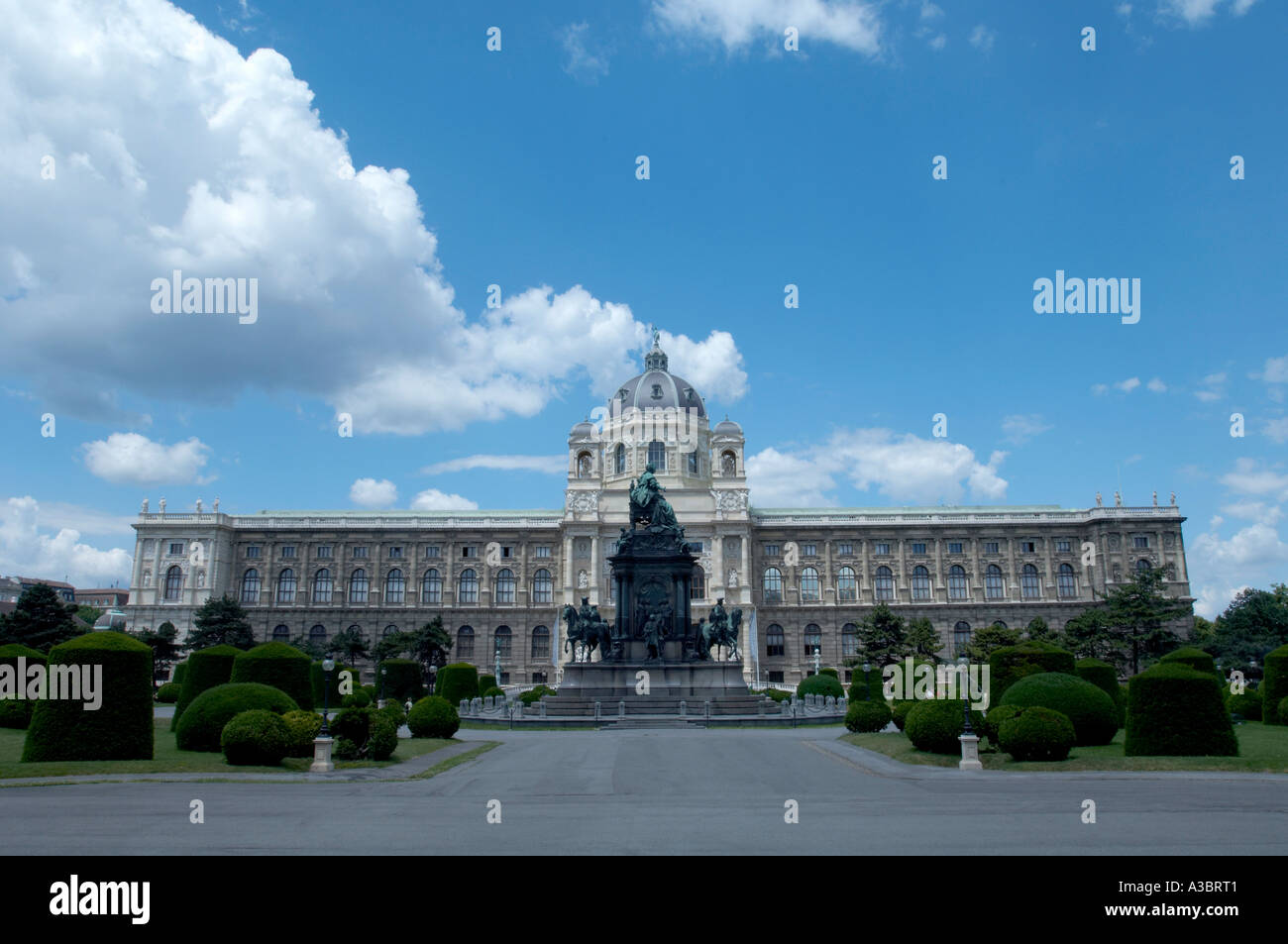 A view in front of a museum Stock Photo - Alamy