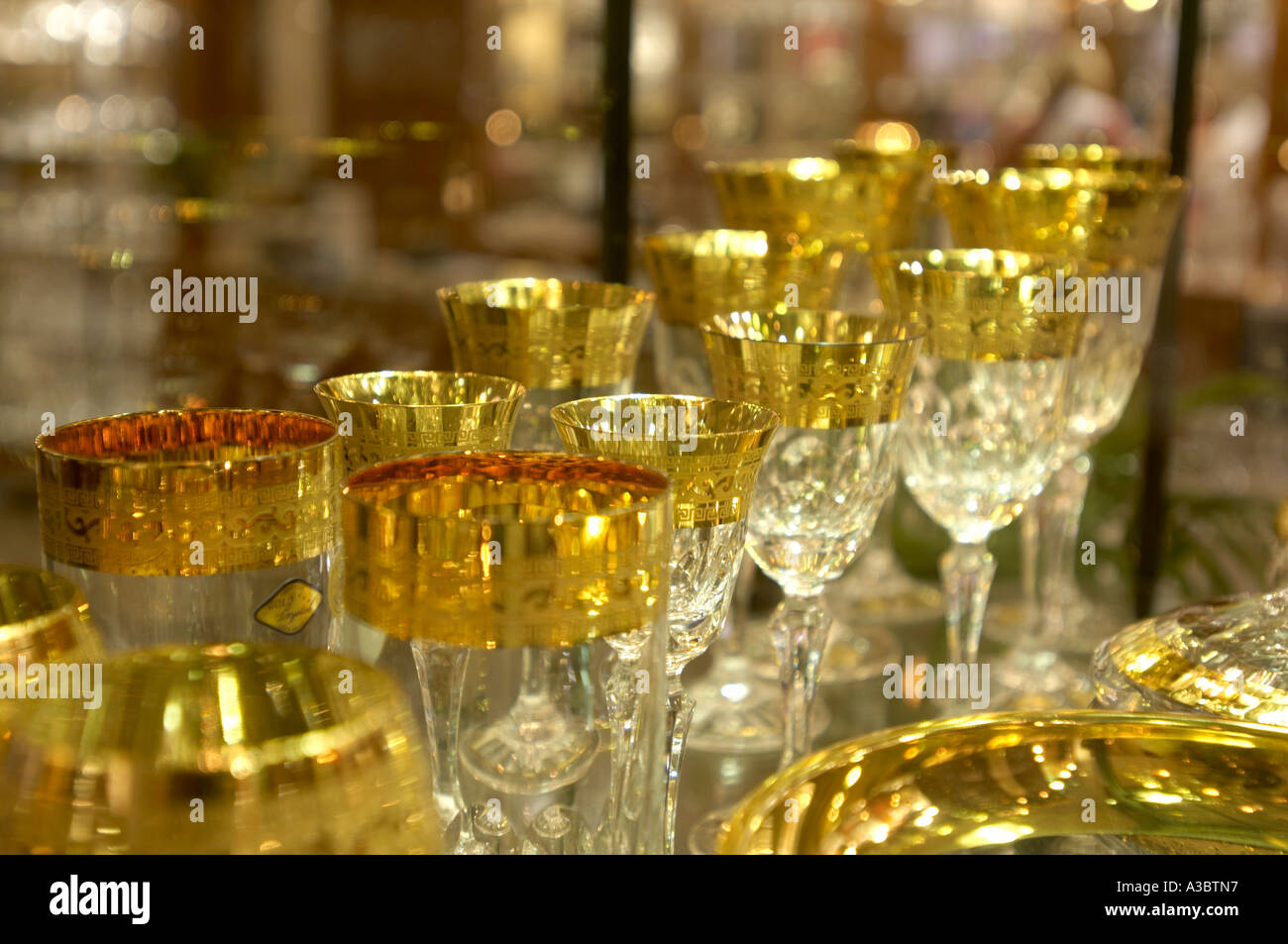 Crystal craft hi-res stock photography and images - Alamy