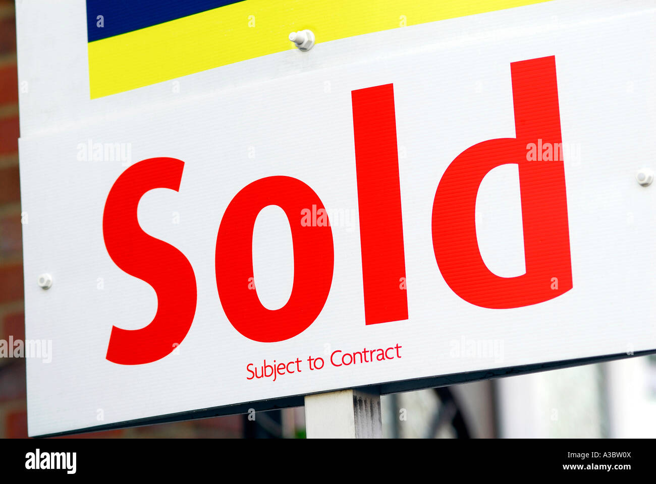 Sold board hi-res stock photography and images - Alamy