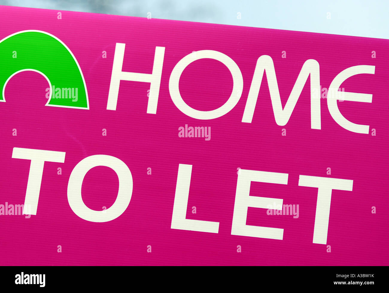 estate agent to let board outside residential property Stock Photo - Alamy