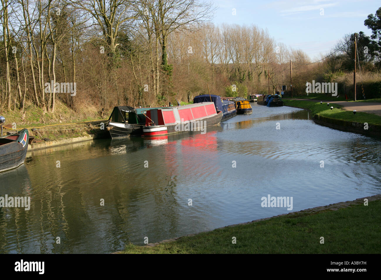 Junction of Grand Union Canal and Wendover Arm at Bulbourne, Near Tring ...
