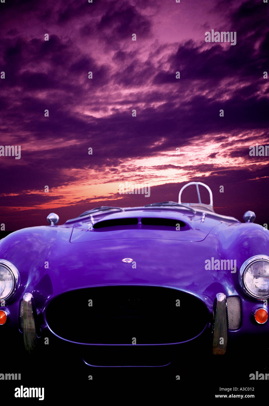Purple hot rod classic car hi-res stock photography and images - Alamy