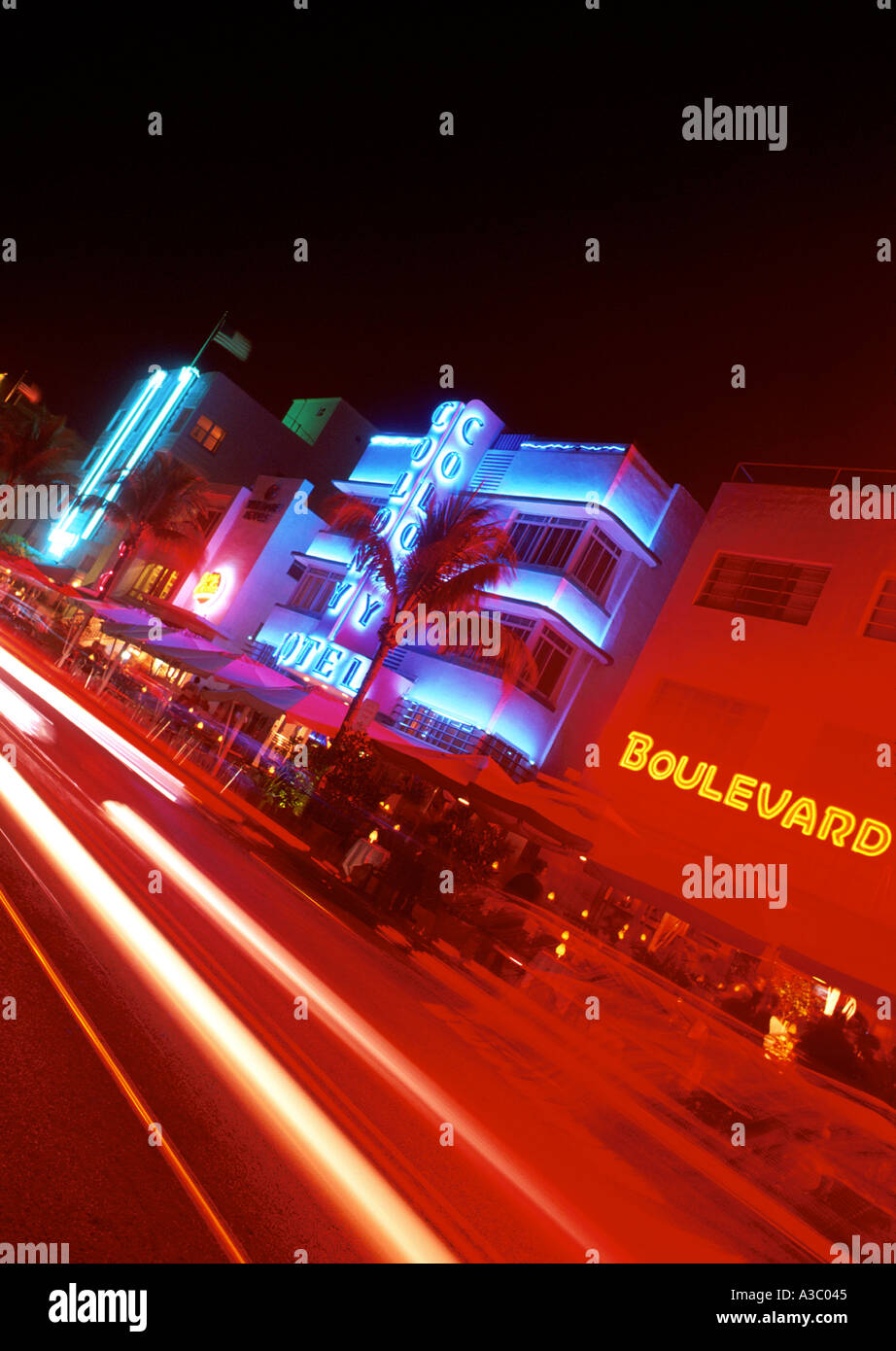 Miami Beach Florida at night Stock Photo - Alamy