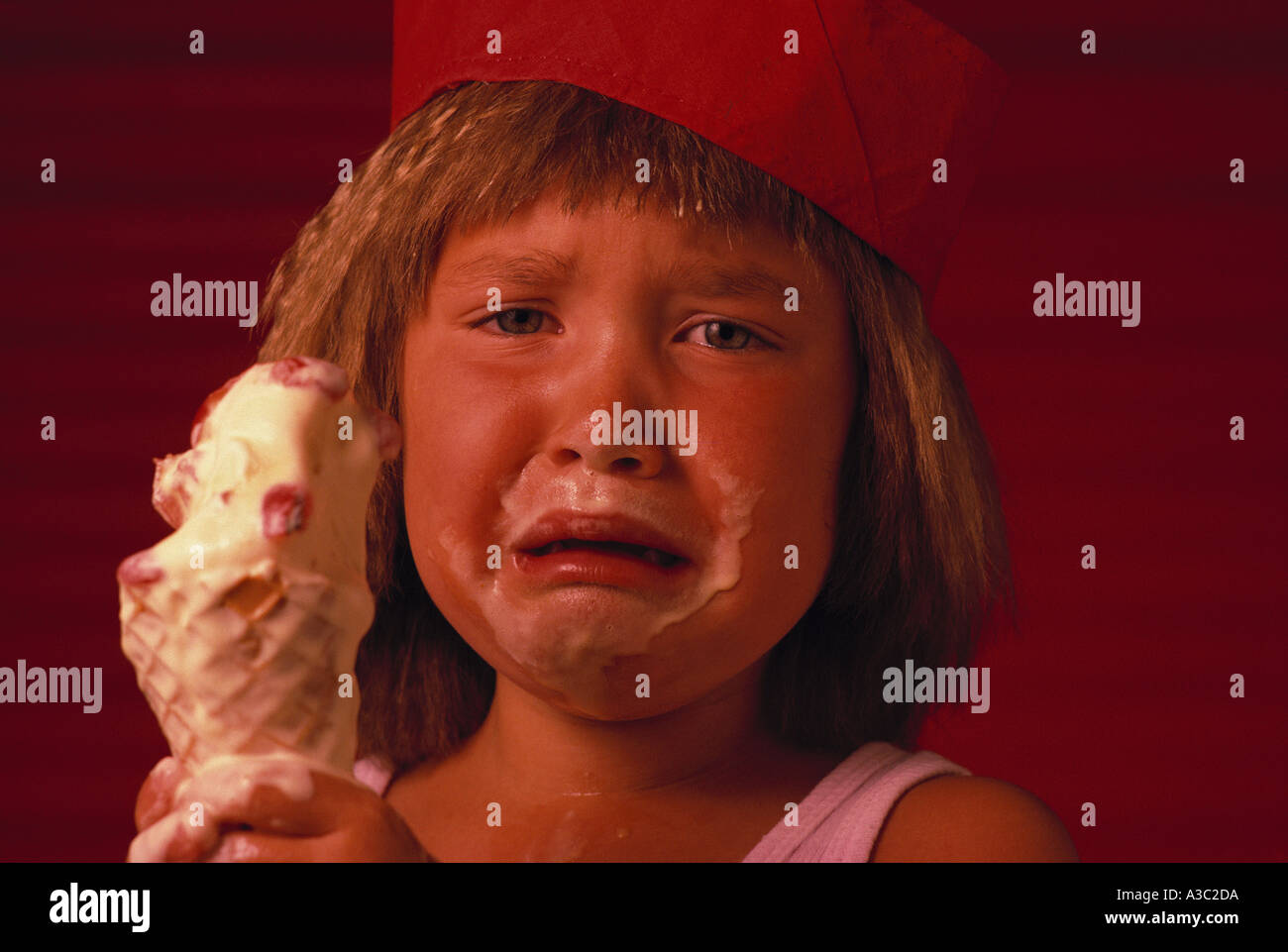 Child crying ice cream hi-res stock photography and images - Alamy
