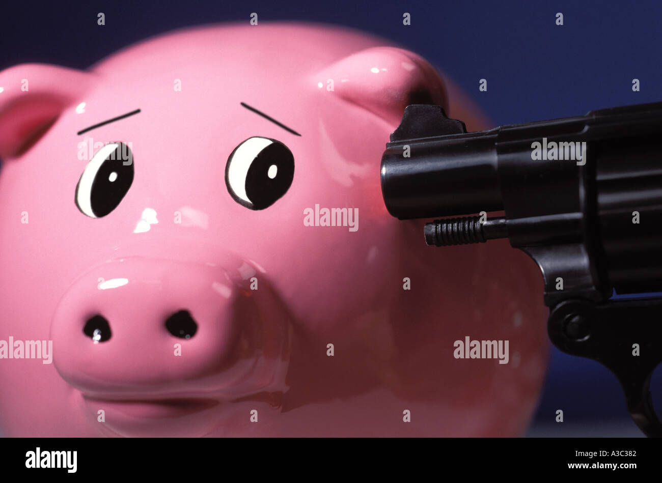 Robbery bank money hi-res stock photography and images - Alamy