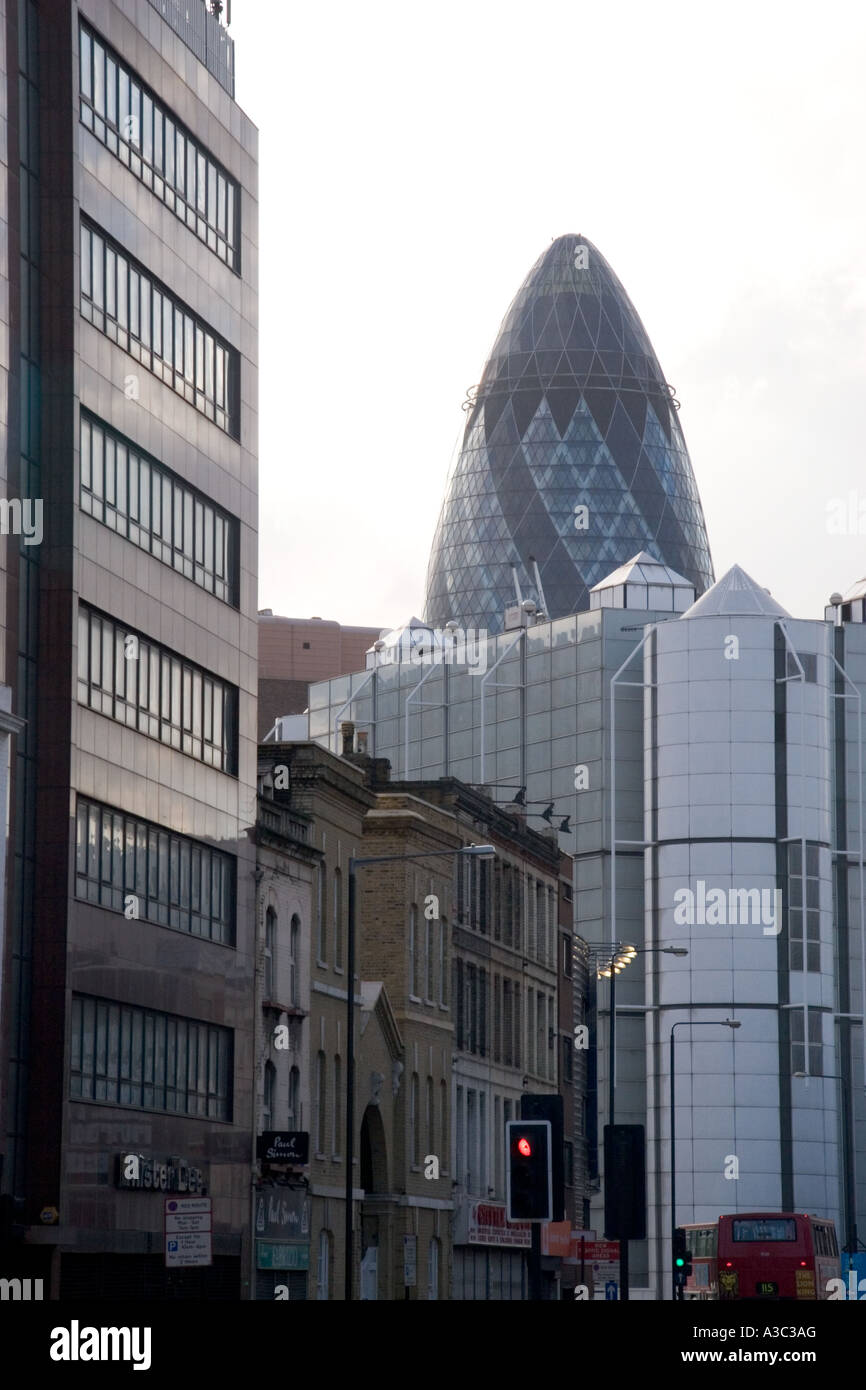 Commercial road london e1 hi-res stock photography and images - Alamy