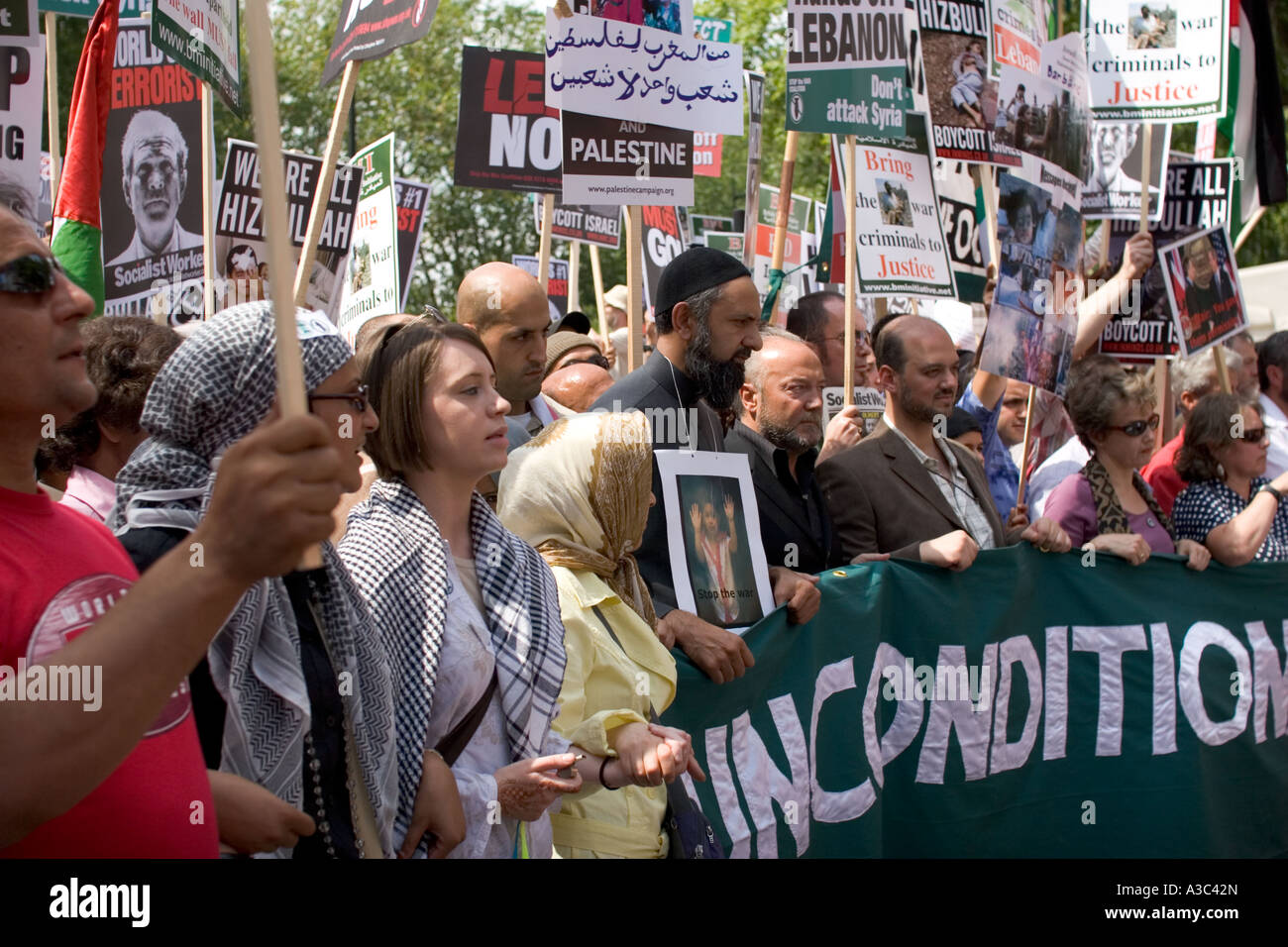 Stop the war rally 5th August 2006 London England Stock Photo - Alamy