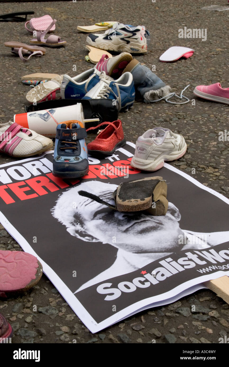 Stop the war rally 5th August 2006 London England Stock Photo - Alamy