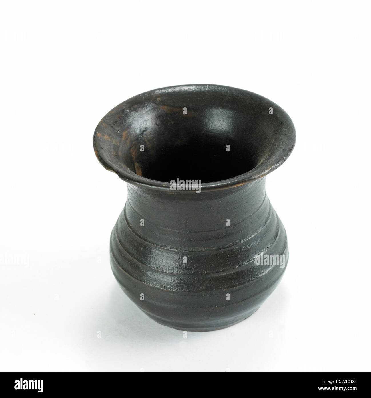 Spittoon hi-res stock photography and images - Alamy