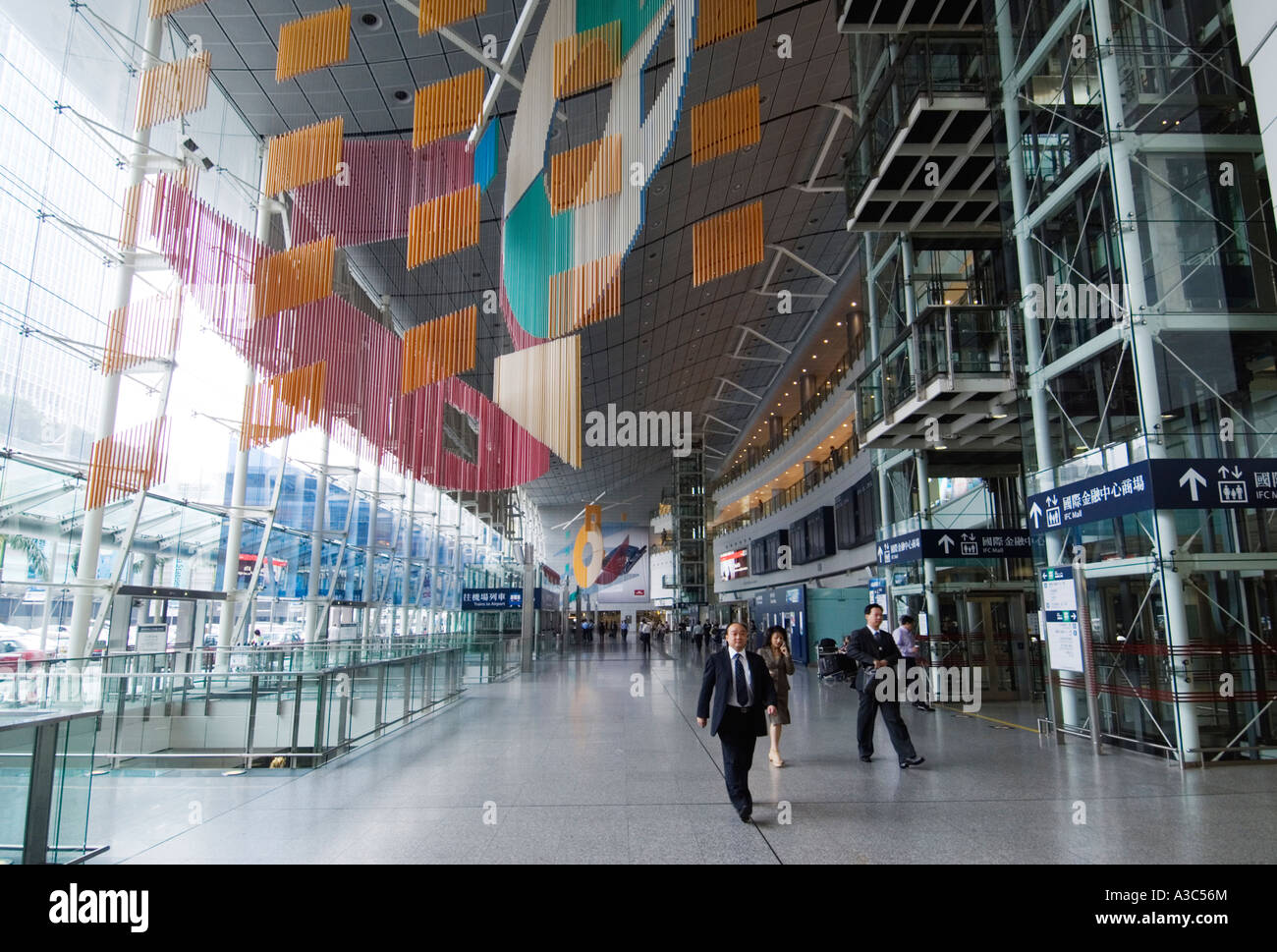 Inside hong kong mtr station hi-res stock photography and images - Alamy