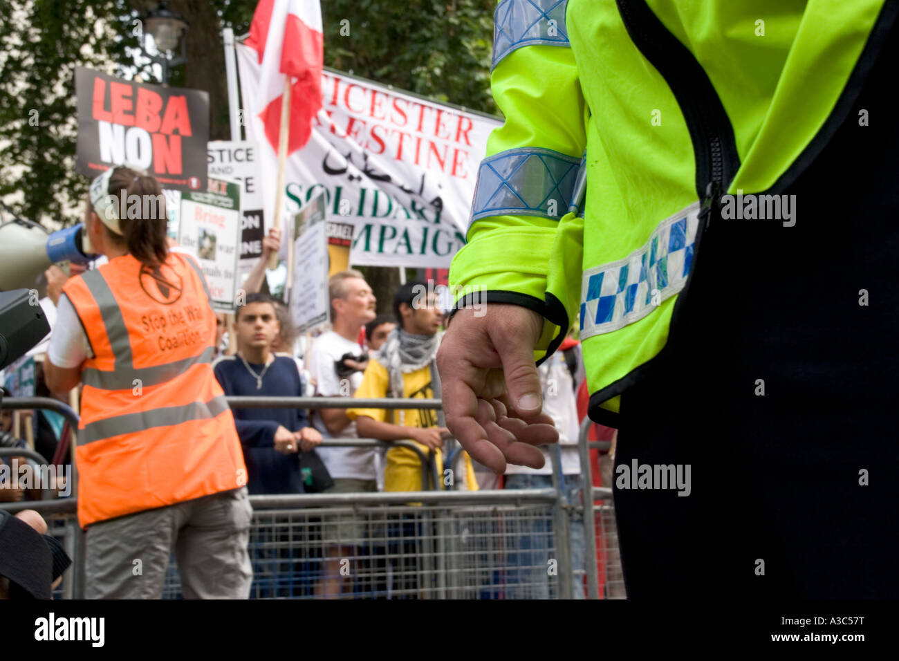 Stop the war rally 5th August 2006 London England Stock Photo - Alamy