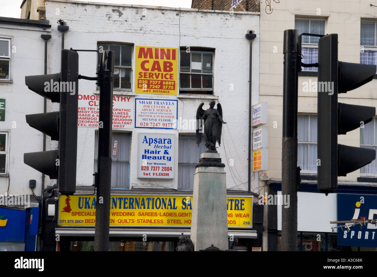 The busy, vibrant and colourful Whitechapel market in Tower Hamlets ...