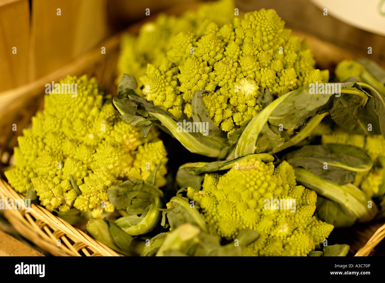 Romanescu broccoli hi-res stock photography and images - Alamy