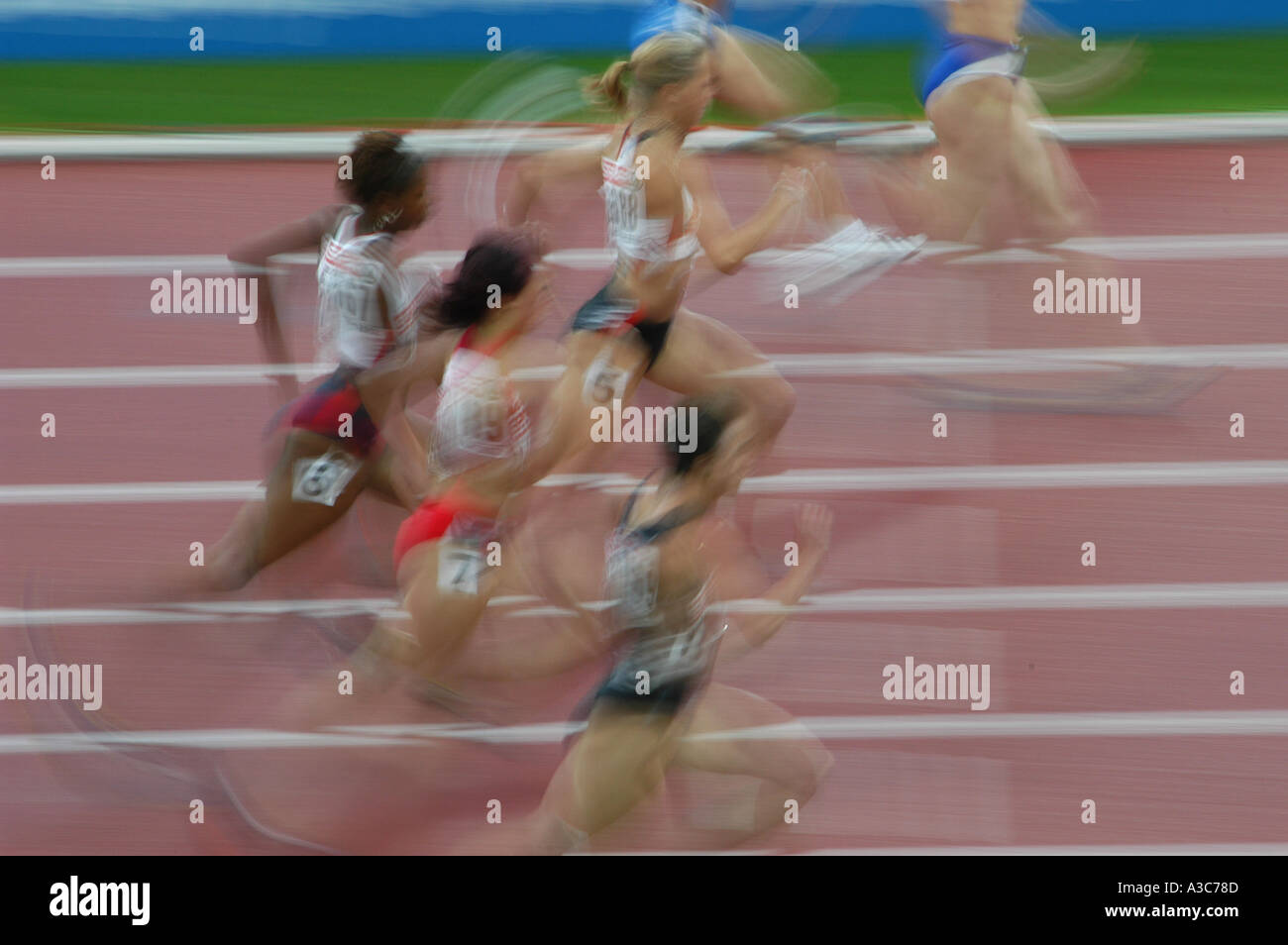 100m race women track field hi-res stock photography and images - Alamy