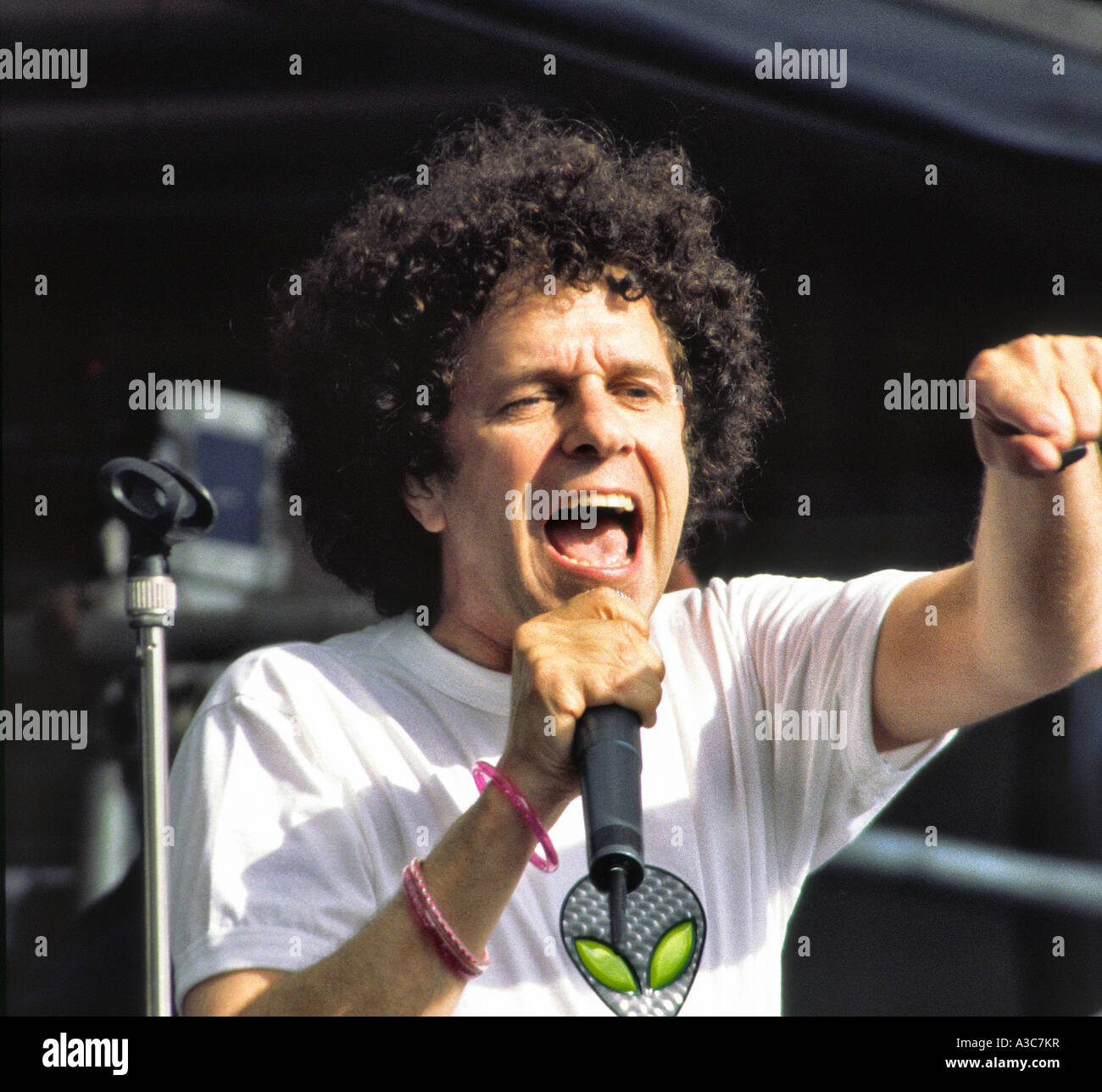 Leo Sayer in concert Stock Photo - Alamy