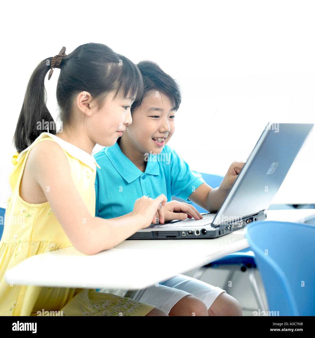 Girl desk laptop profile chair hi-res stock photography and images - Alamy