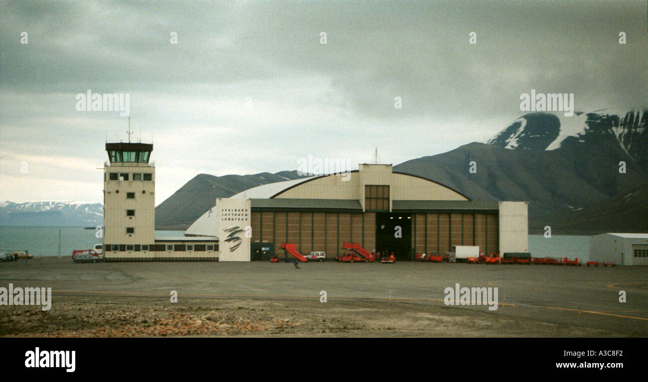 Air traffic control remote tower hi-res stock photography and images ...
