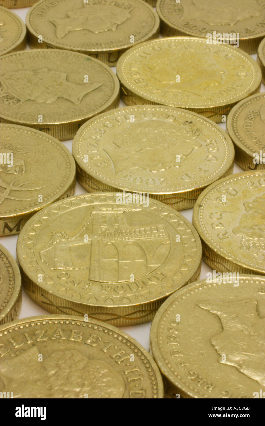 Pound coin pattern hi-res stock photography and images - Alamy