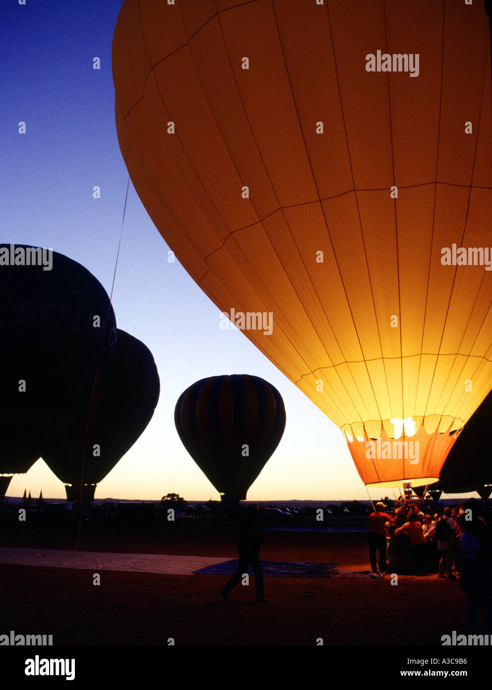 Albuquerque balloon festival night hi-res stock photography and images ...