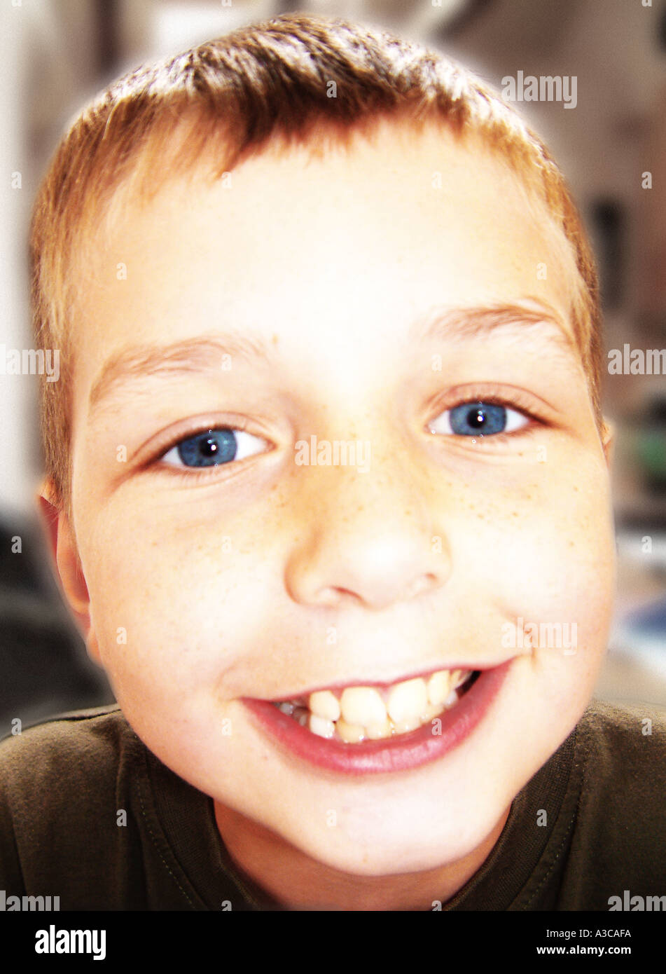 Exaggerated facial expression hi-res stock photography and images - Alamy