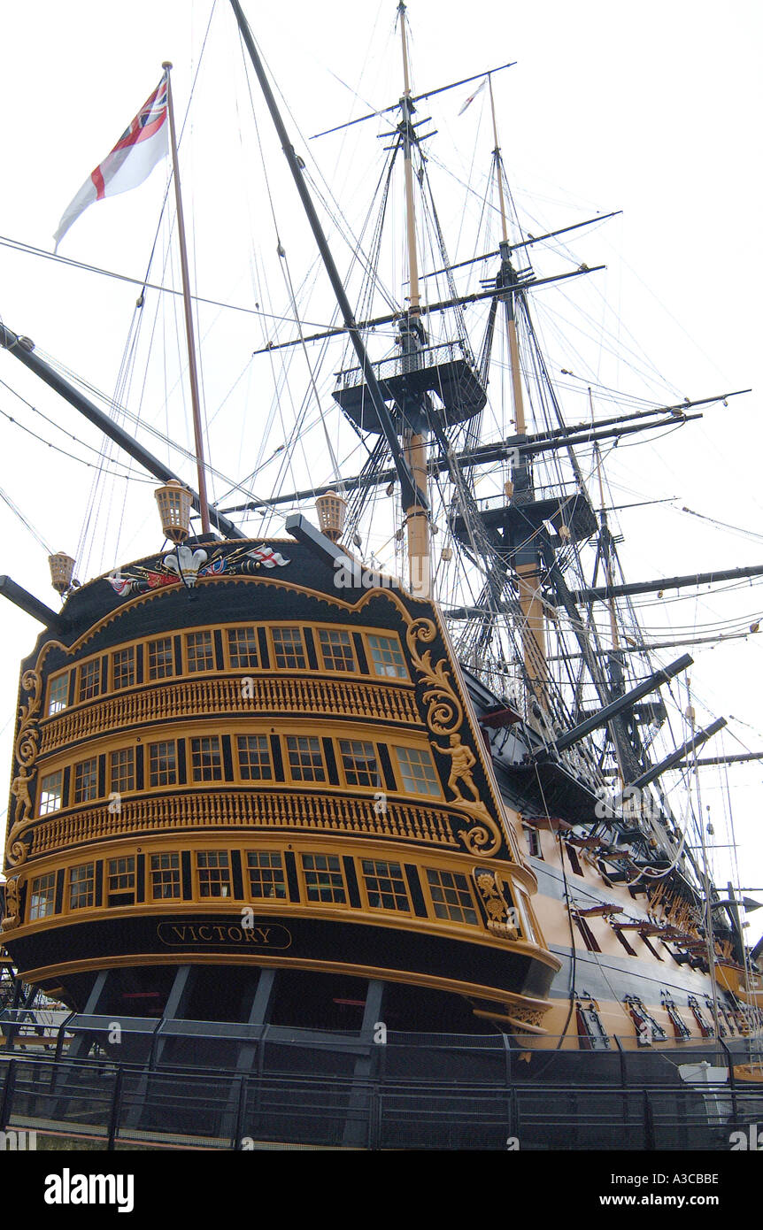Bow mast rigging hms victory hi-res stock photography and images - Alamy