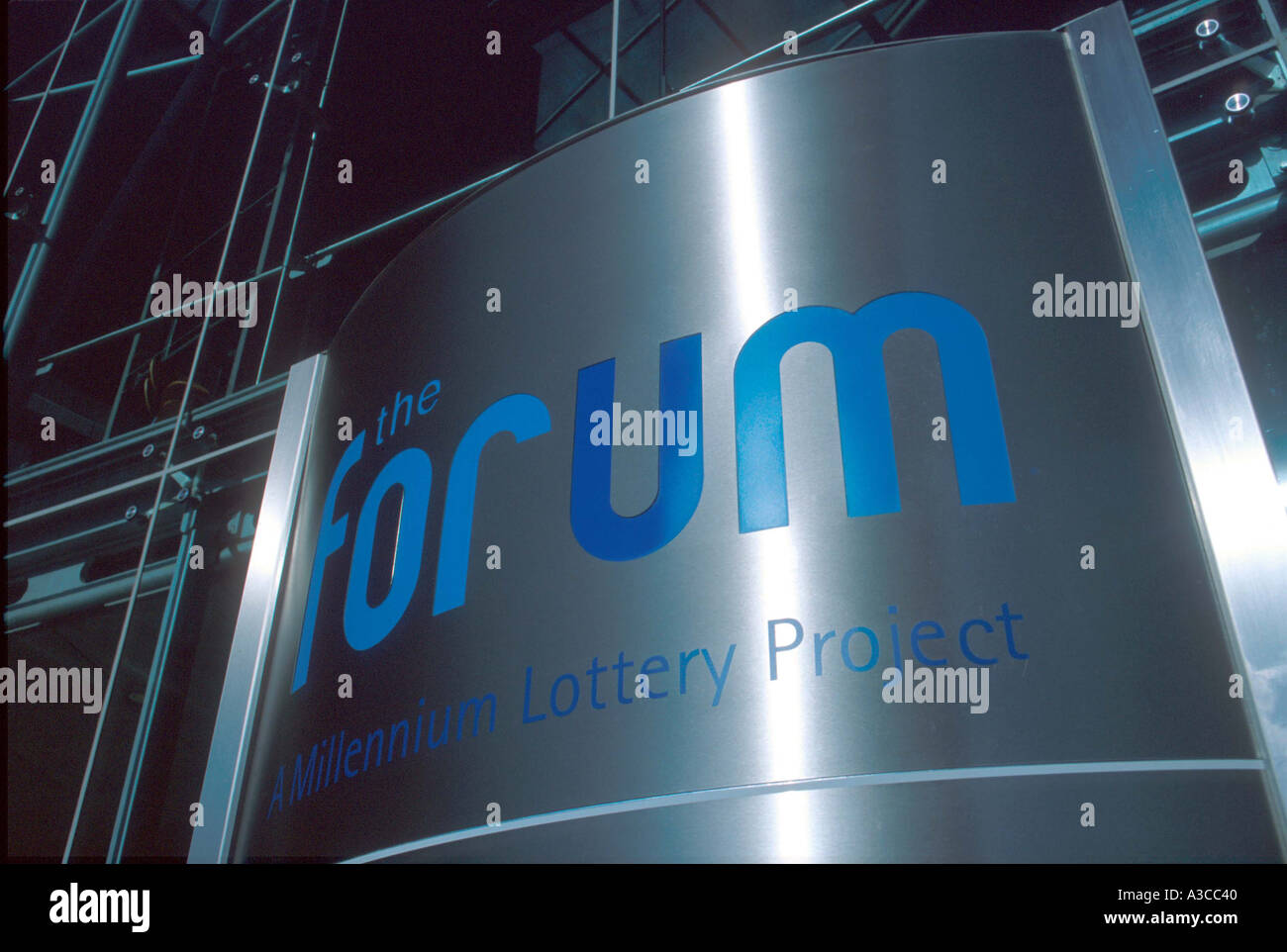 Distinctive circular sign hi-res stock photography and images - Alamy