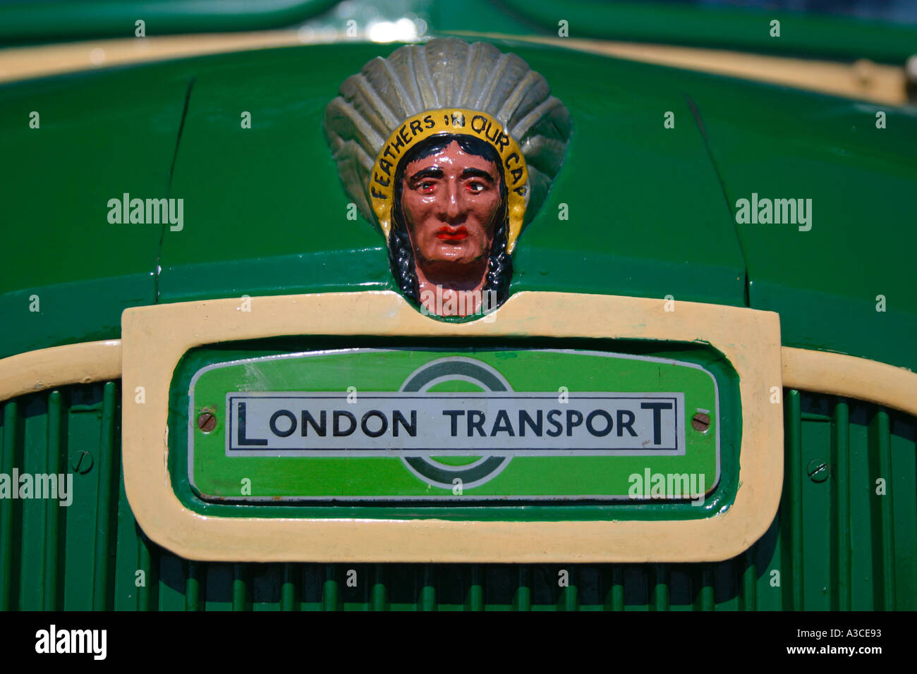 Classic london transport hi-res stock photography and images - Alamy