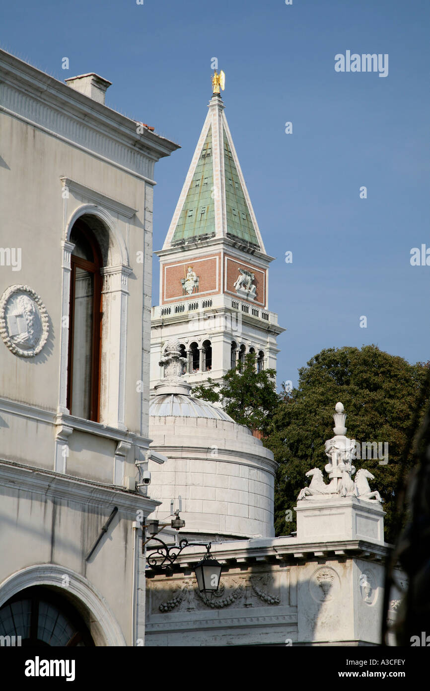 The Worlds Number 1 Tourist Destination Venice Italy Stock Photo - Alamy