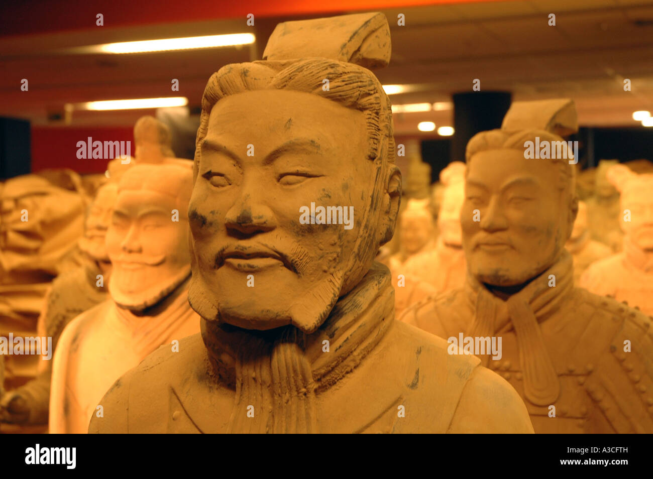Replica of chinese figures from famous chinese terracotta army of ...