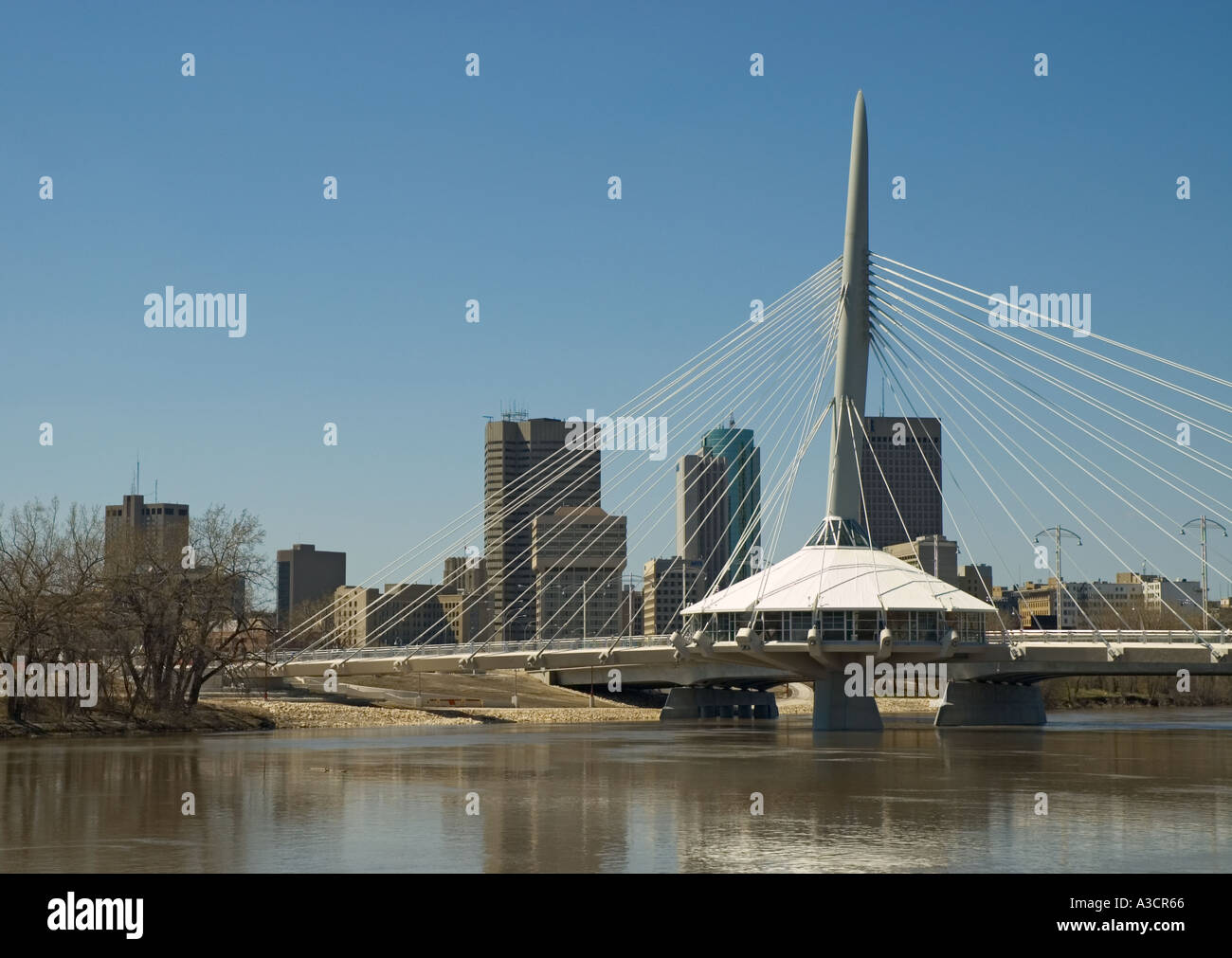 Esplanade riel bridge pedestrian bridge hi-res stock photography and ...