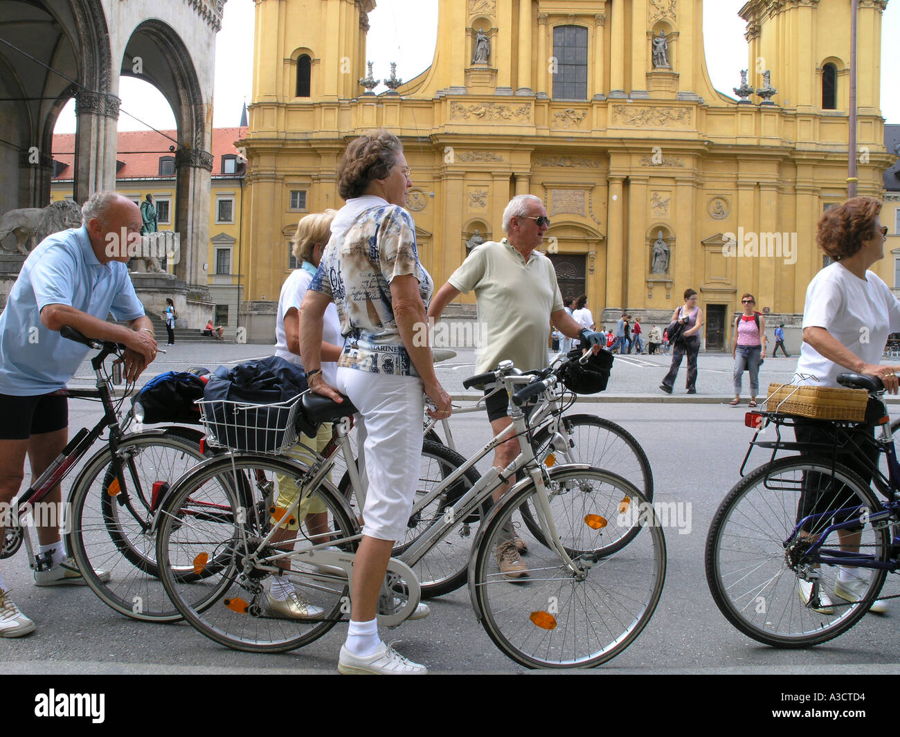 Old munchen city plan hi-res stock photography and images - Alamy