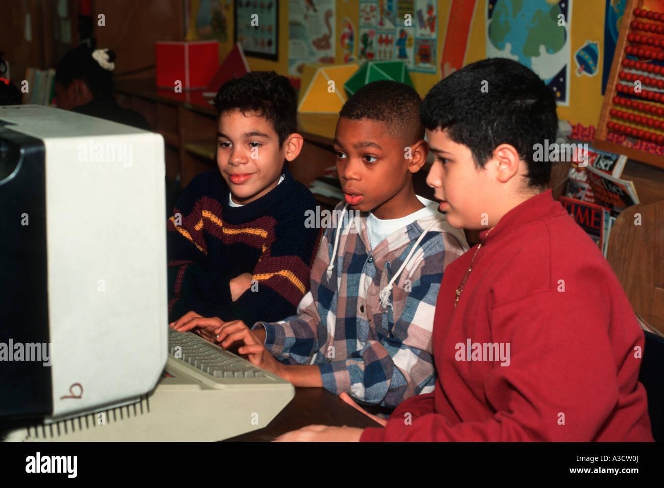 Public school classroom with new computers hi-res stock photography and ...