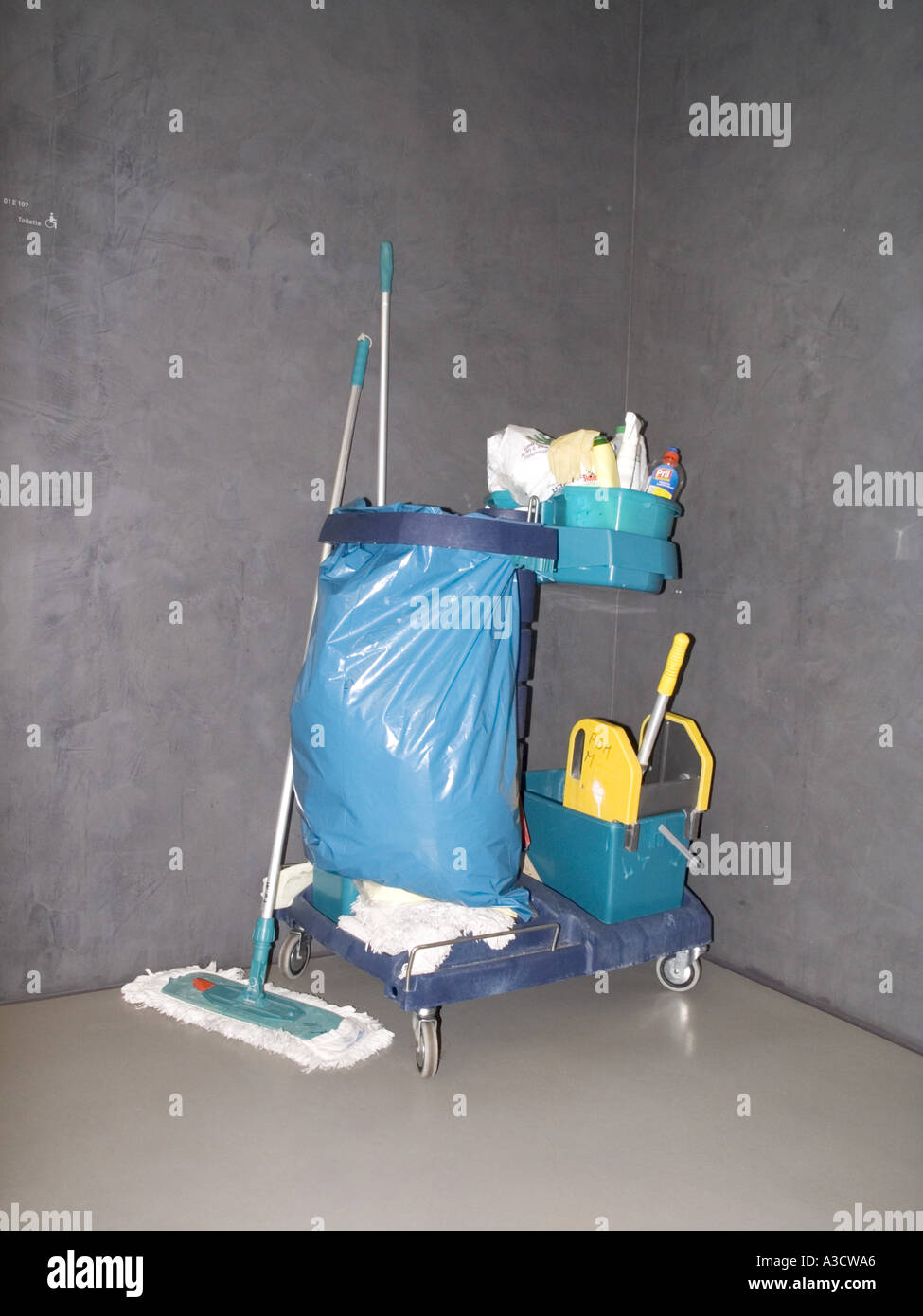 General waste icon hi-res stock photography and images - Alamy