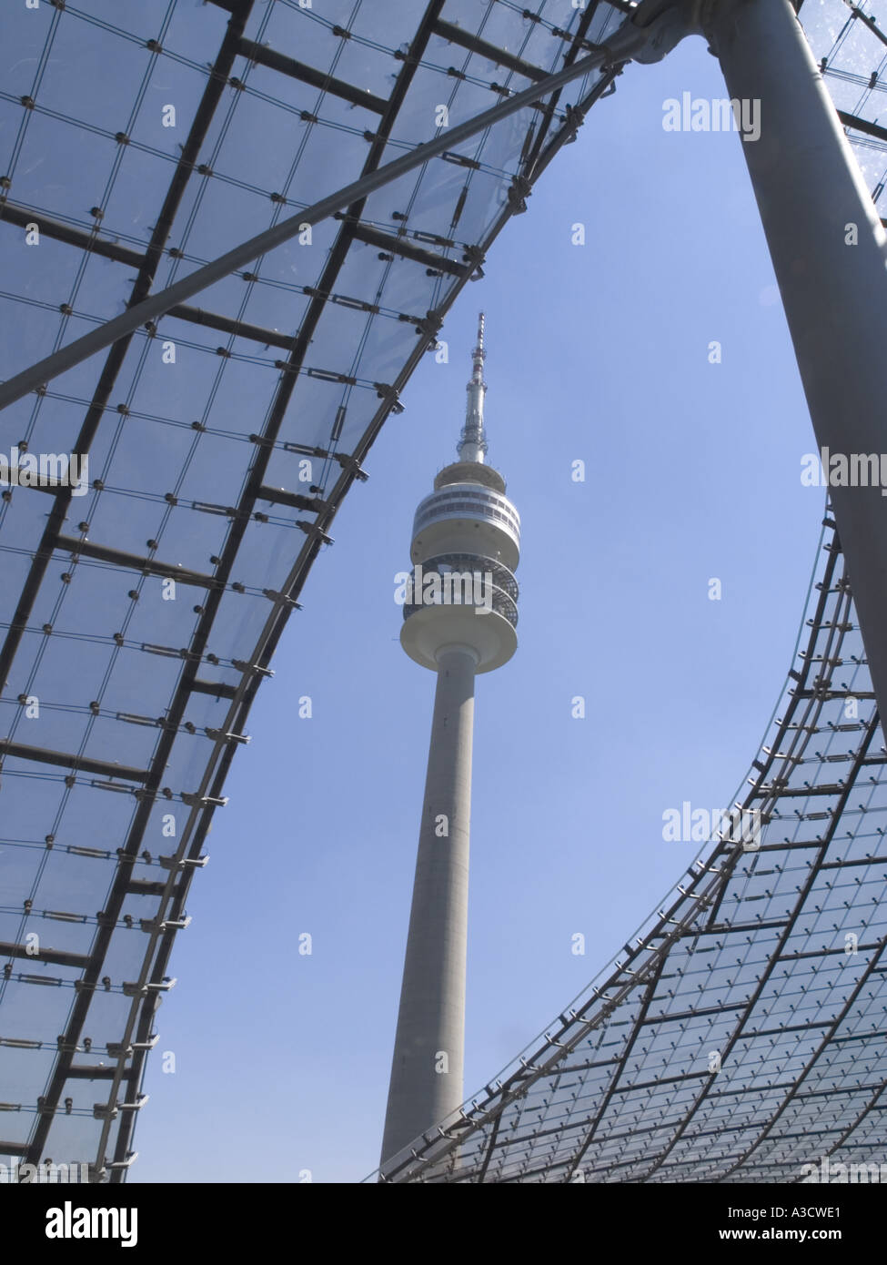Cable net facade hi-res stock photography and images - Alamy